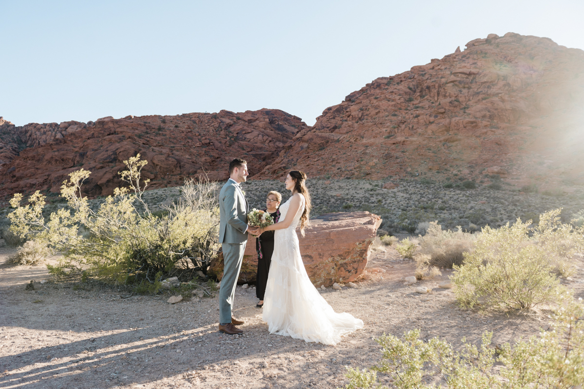 Red Rock Canyon Wedding & Elopement Venue w/Beautiful Overlook