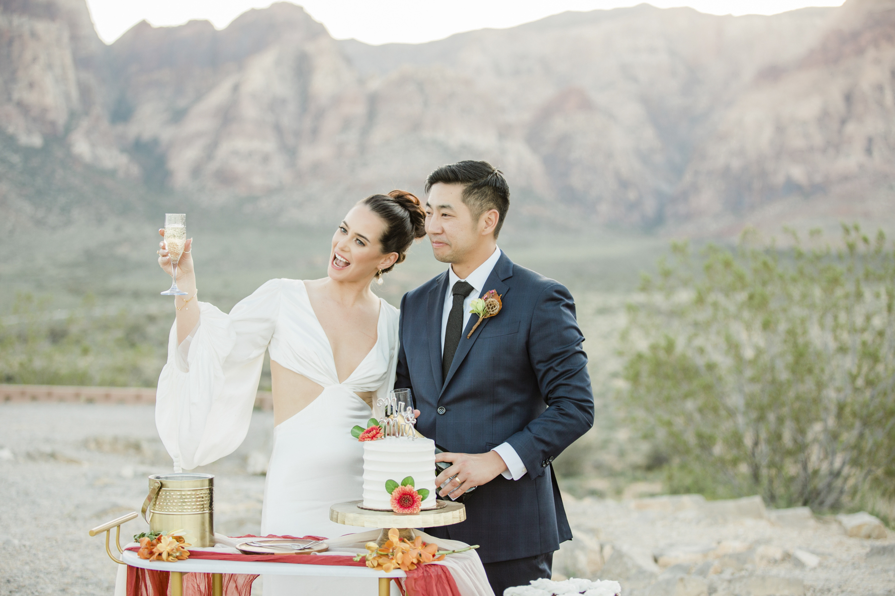 Red Rock Canyon Wedding & Elopement Venue w/Beautiful Overlook